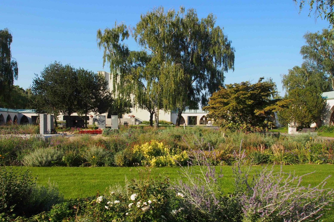 Krematorium Wien, Urnenhain | Landschaftsarchitektur Schmidt Rennhofer Krematorium Wien, Urnenhain | Landschaftsarchitektur Schmidt Rennhofer
